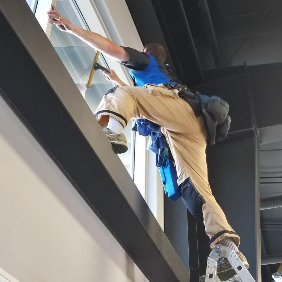 November’s Unsafe Photos | Safety Consulting | RMS Safety